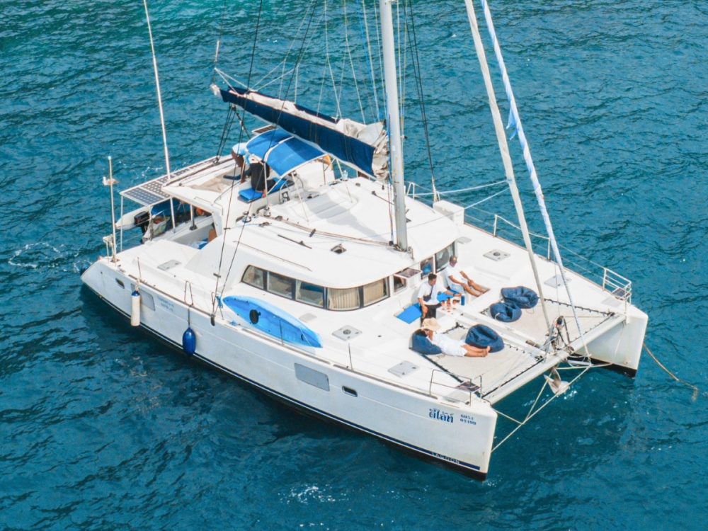 DELIGHT SAILING YACHT CATAMARAN LAGOON 440