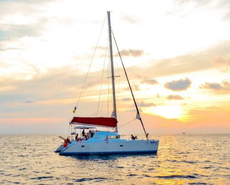 Sailing Catamaran Ella 53ft
